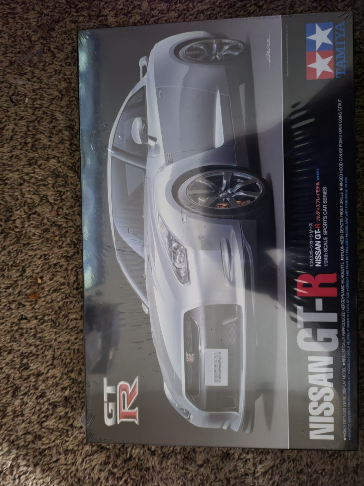 BRAND NEW TAMIYA 24300 NISSAN GT-R MODEL KIT-NIB-1/24 SCALE | eBay