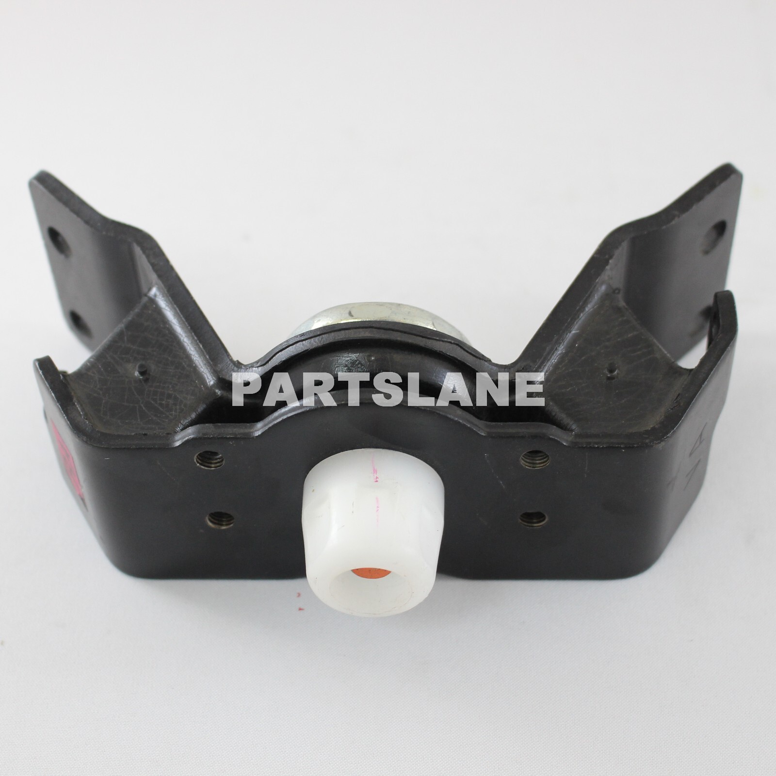 Toyota Land Cruiser Prado RZJ120 OEM Rear Engine Mounting Insulator ...