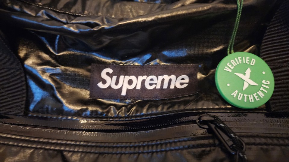 SUPREME DUFFLE BAG BLACK FW17 REFLECTIVE LOGO CORDURA FABRIC BRAND NEW ...