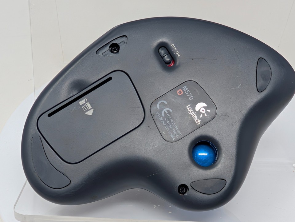 Logitech M570 Wireless Trackball Mouse w/ Logitech USB Unifying ...