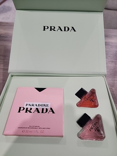 PRADA Perfume Trio Gift Set 3)1prada Eau De Parfum 30ml & 2pc 7ml/0 ...