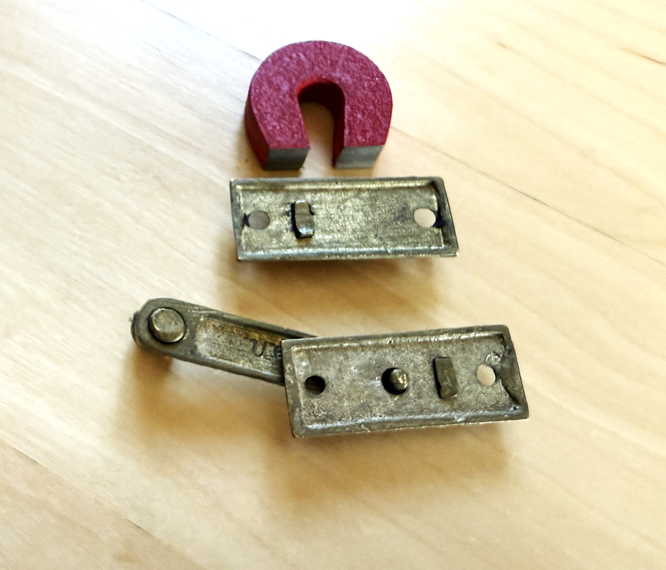 Vintage Swing Arm Cabinet Latch with Pivoting Arm 2 1/4W x 1 5/8H Brass ...