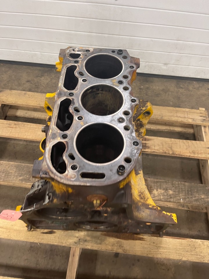 Ford 231 Gas Tractor Engine Block D5NN6015F 3000 | eBay