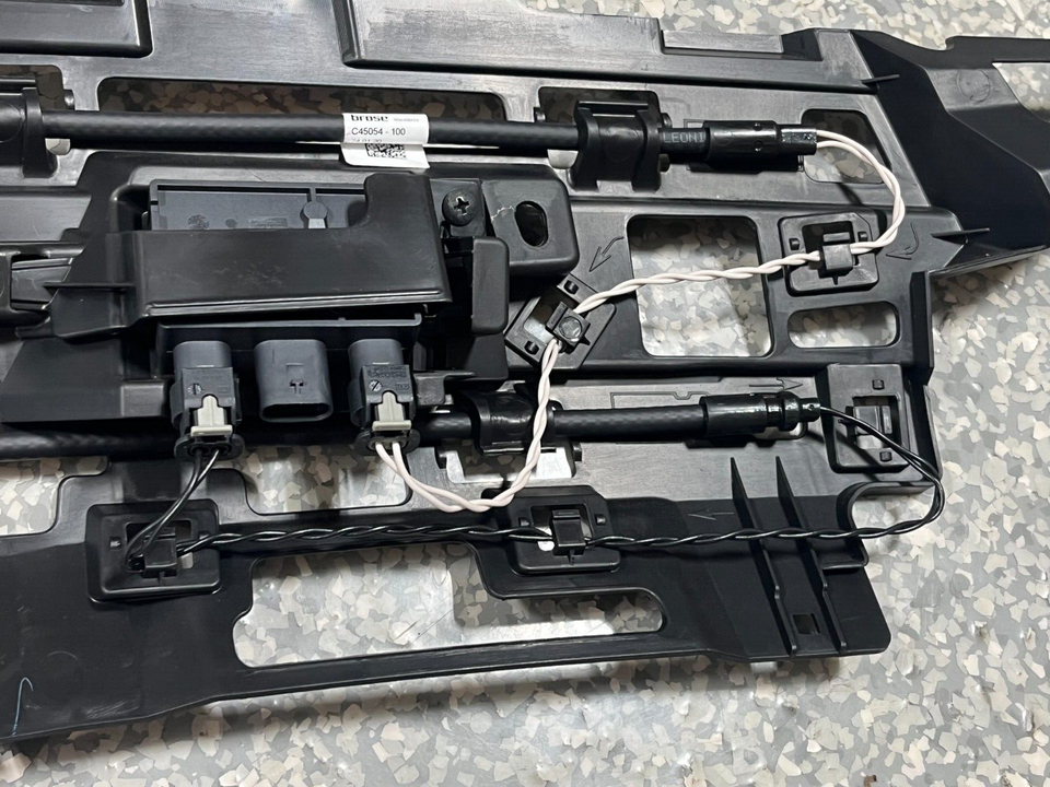 OEM Nissan Rear Bumper Bracket 85040–7FM0A | eBay