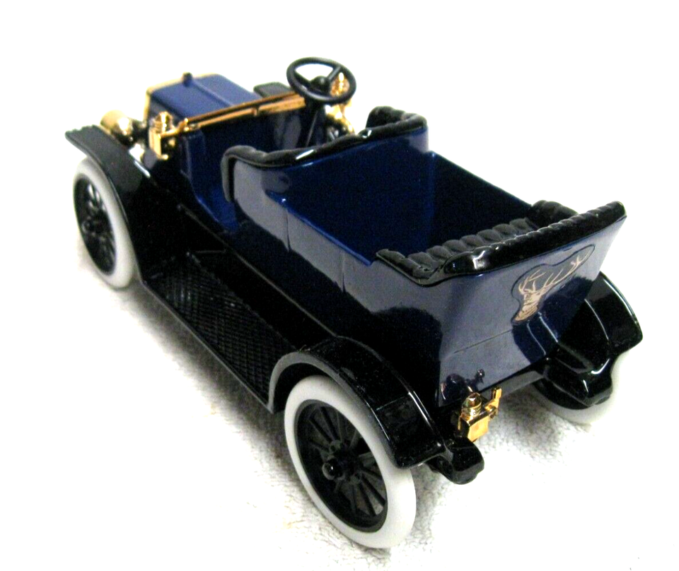 JOHN DEERE 1907 DEERE CLARK TYPE "B" MOTOR CAR DIECAST IN ORIGINAL BOX ...