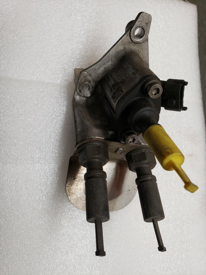 Used OEM Volvo Mack DEF Dosing Unit 22391563 22391565 | eBay