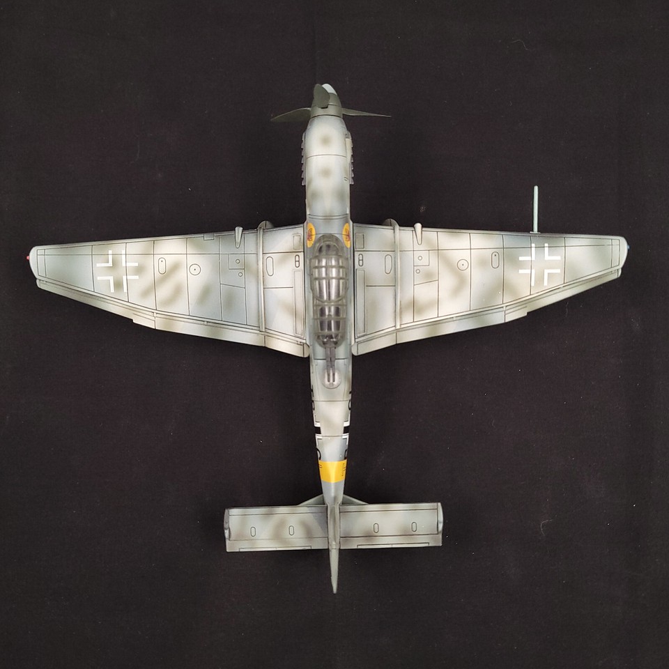 Hobby Master 1:72 Junkers JU-87 Stuka D-3 2./SG 2. "Immelmann" 1944 ...