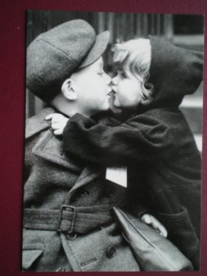POSTCARD LONDON FIRST KISS - CHILDREN KISSING | eBay UK