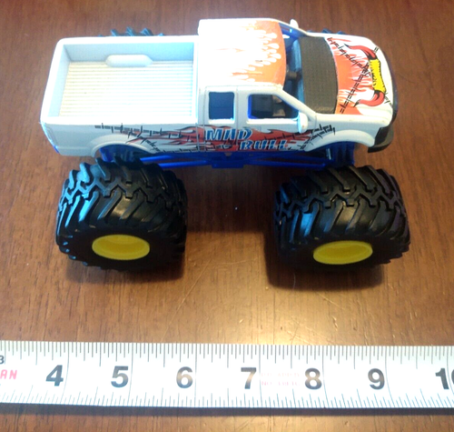 1/43 Monster Truck Mad Bull Made By New Ray Popak Nice Color And Detail ...