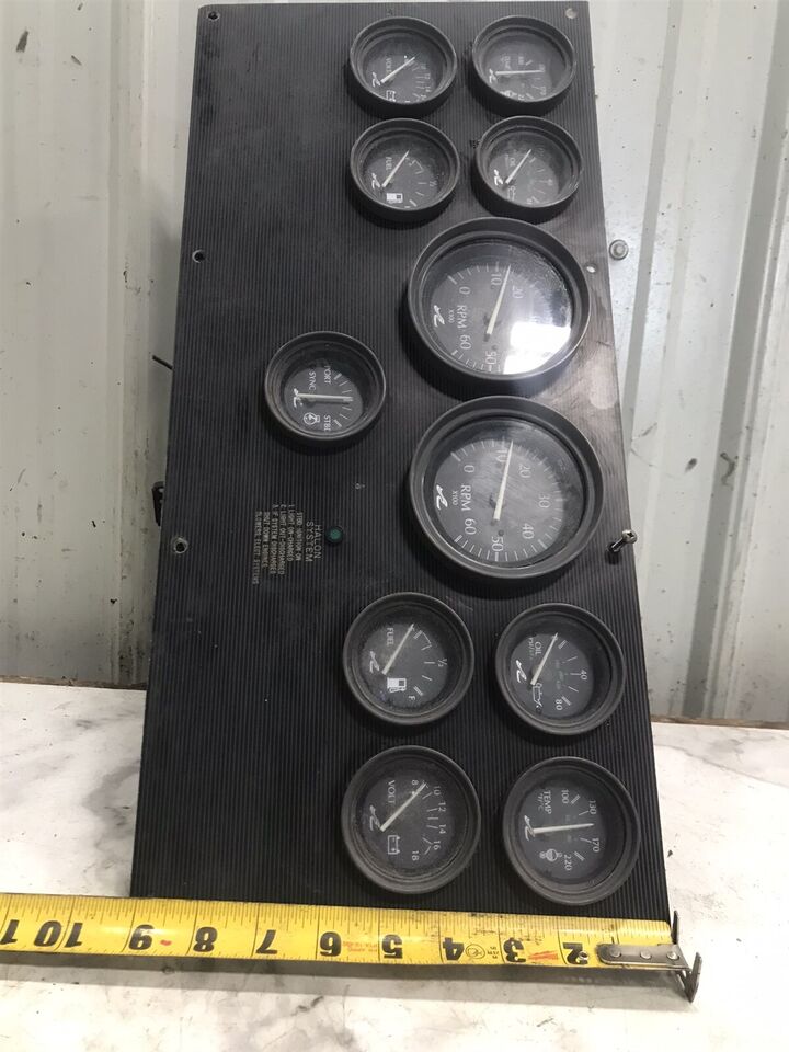 91 Sea Ray 310 Sundancer Boat speedometer tachometer dash engage board ...