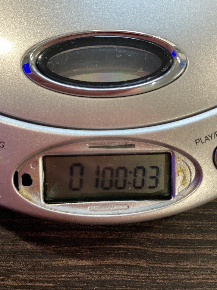 Durabrand Compact Disc CD Player Model CD-566 Digital Audio Portable ...