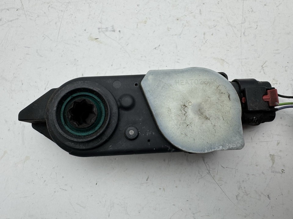 2020 GM RADIATOR GRILLE SHUTTER ACTUATOR MOTOR 84460246 | eBay