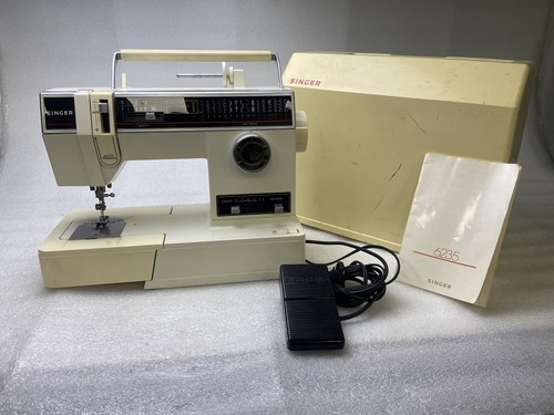 Vintage Singer Sewing Machine Model 6235 with Pedal, Manual, Cover USED ...