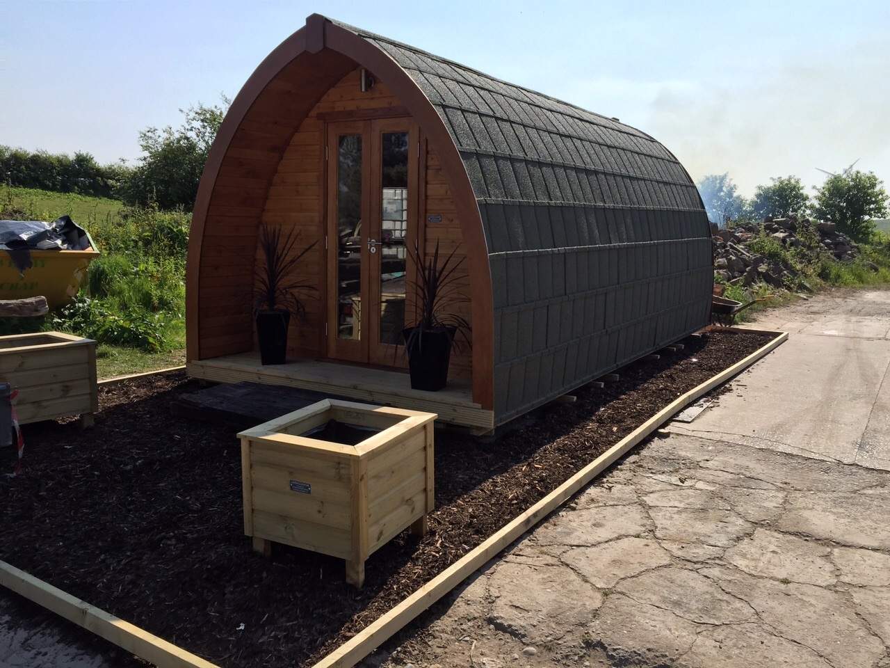 BESPOKE TIMBER BUILDINGS - CABINS, GARDEN ROOMS, OFFICE, ACCOMMODATION ...