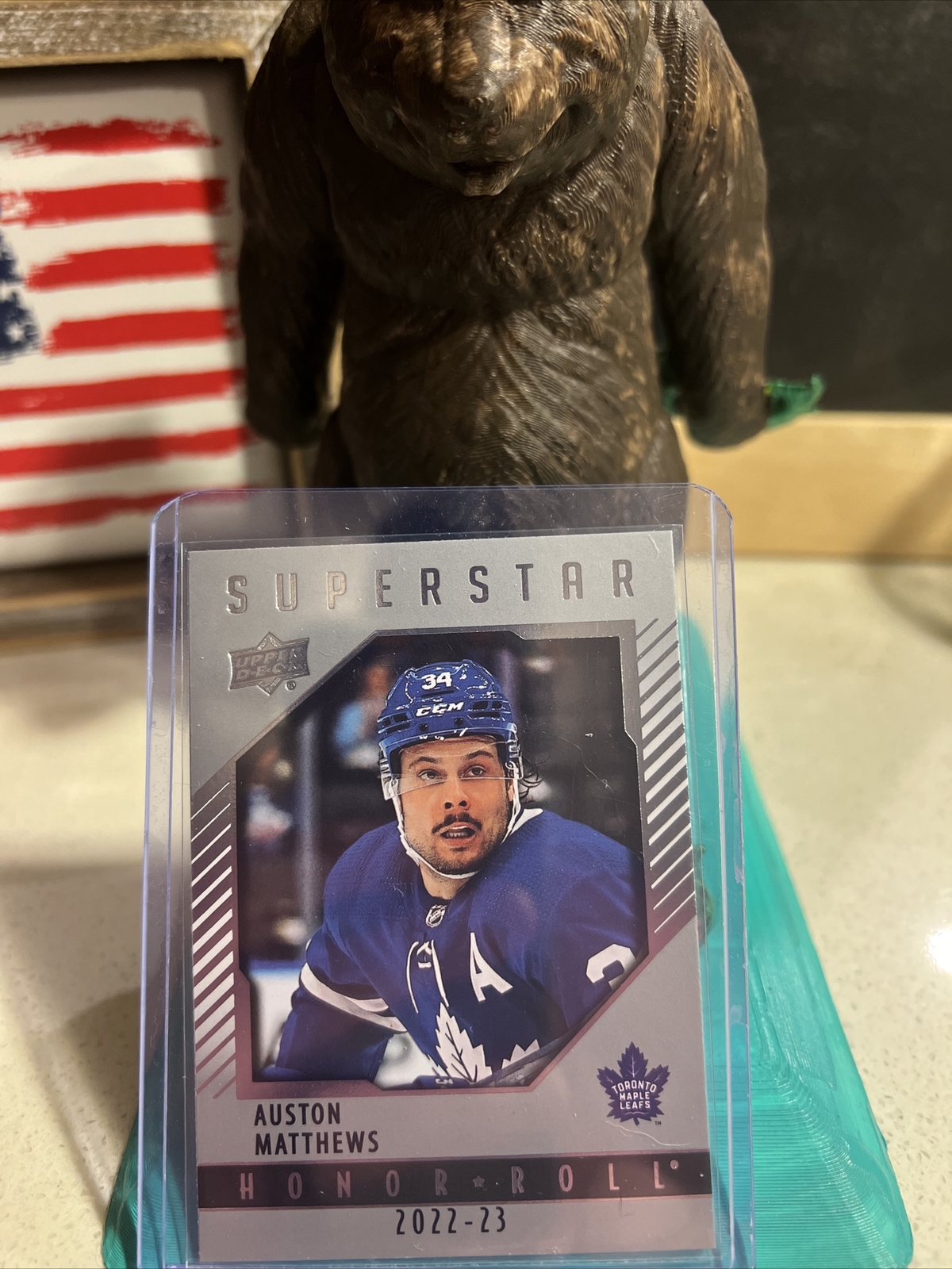Auston Matthews 2022-23 Upper Deck Series 1 Honor Roll insert #5 Maple ...