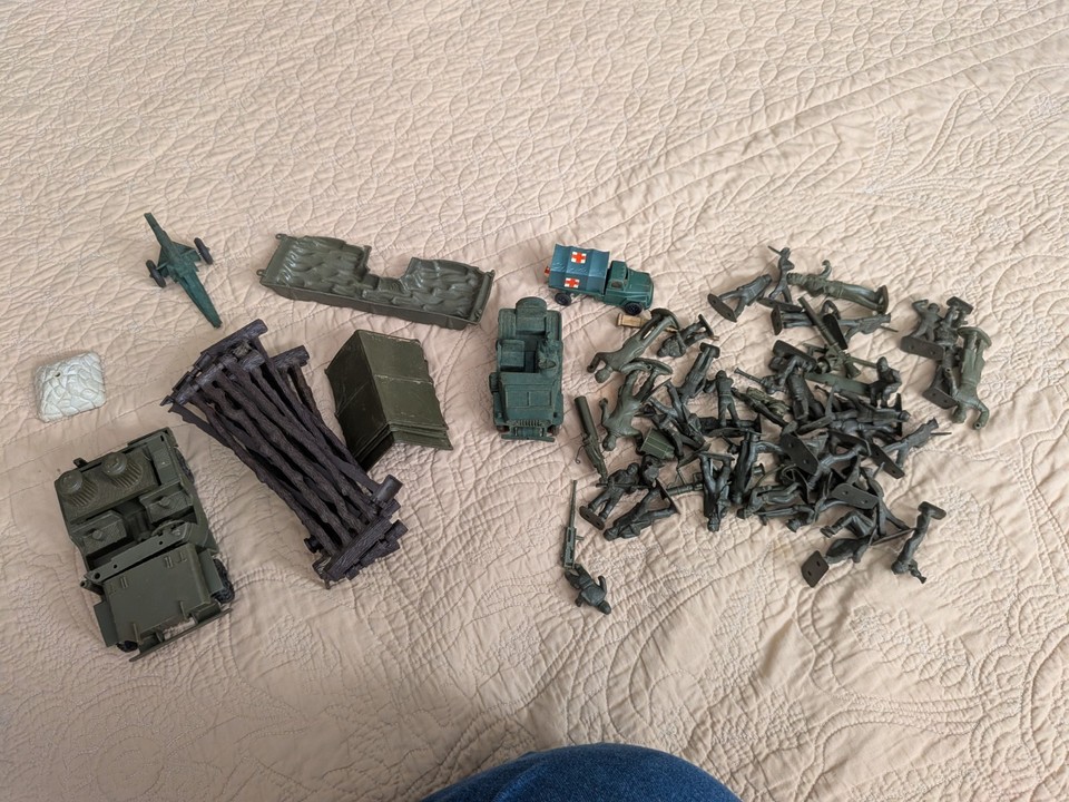 Marx Toy Army Soldiers Vintage Assorted Plastic Figures Figurines ...