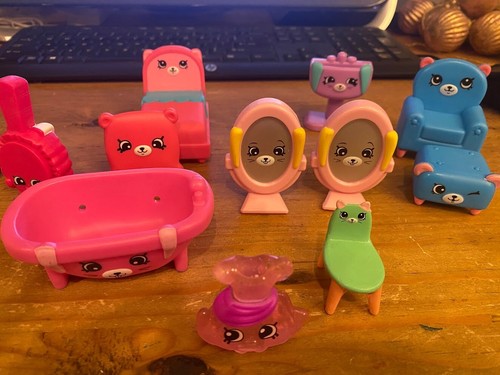 shopkins furniture lot 11 pieces bathtub chair bed sink mirror | eBay