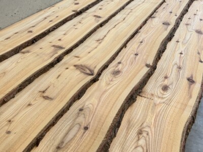 Waney Edge British Larch Cladding Boards per square meter Live edge ...