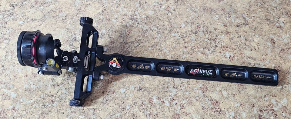 Axcel 9" Achieve CX X-31 Compound Bow Target Sight Pre-owned Free ...
