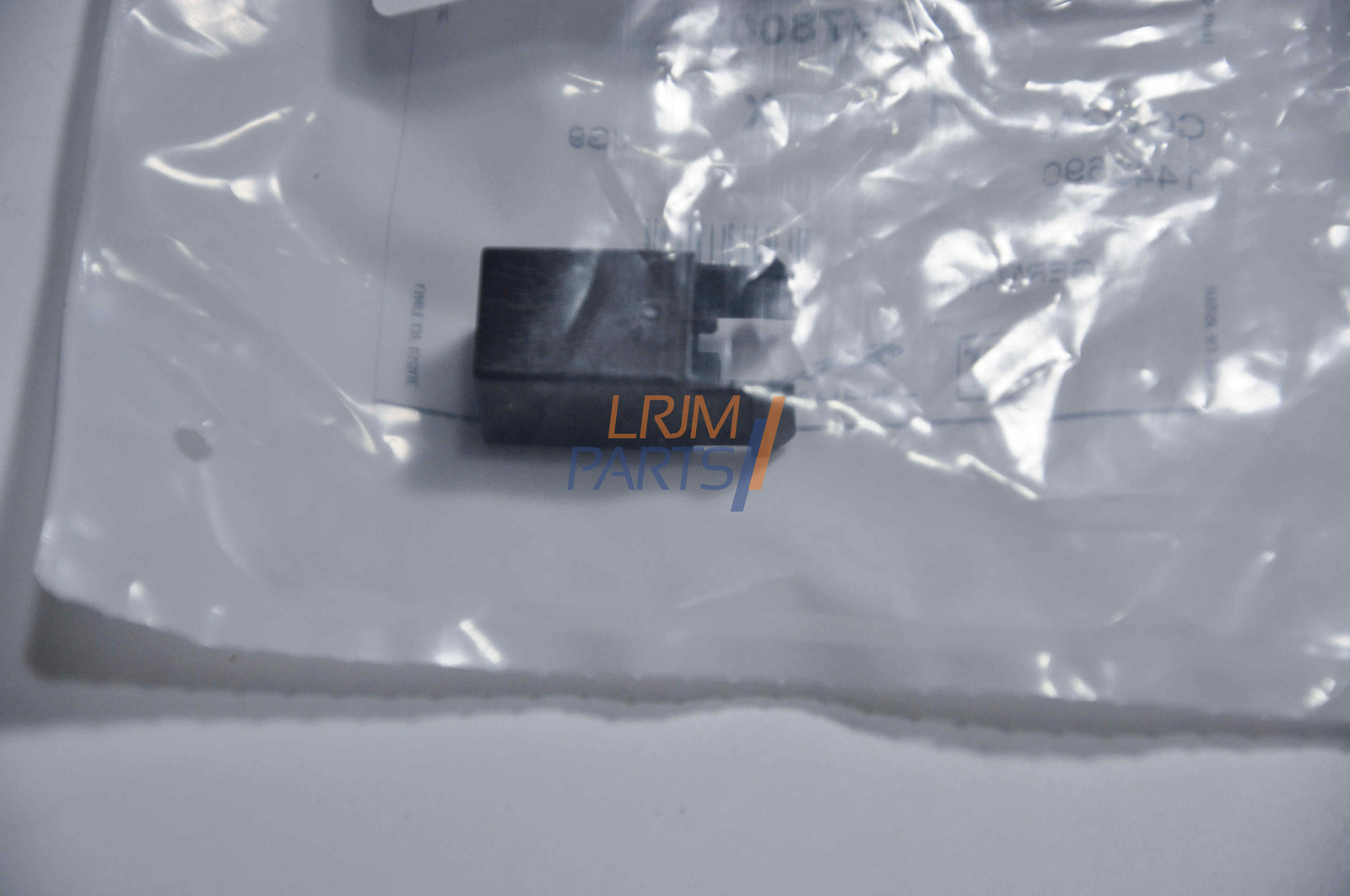 Genuine Land Rover LR3 LR4 RR Sport FUEL TANK DOOR BEZEL ARV780020 | eBay