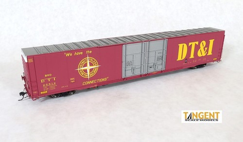 TANGENT HO Greenville 86' Double Plug Door Box Car 25046 DTI Magenta ...