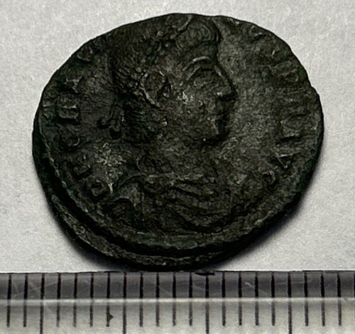 Rare genuine Ancient Roman coin Gratian 379 AD Captive standard Chi-rho ...