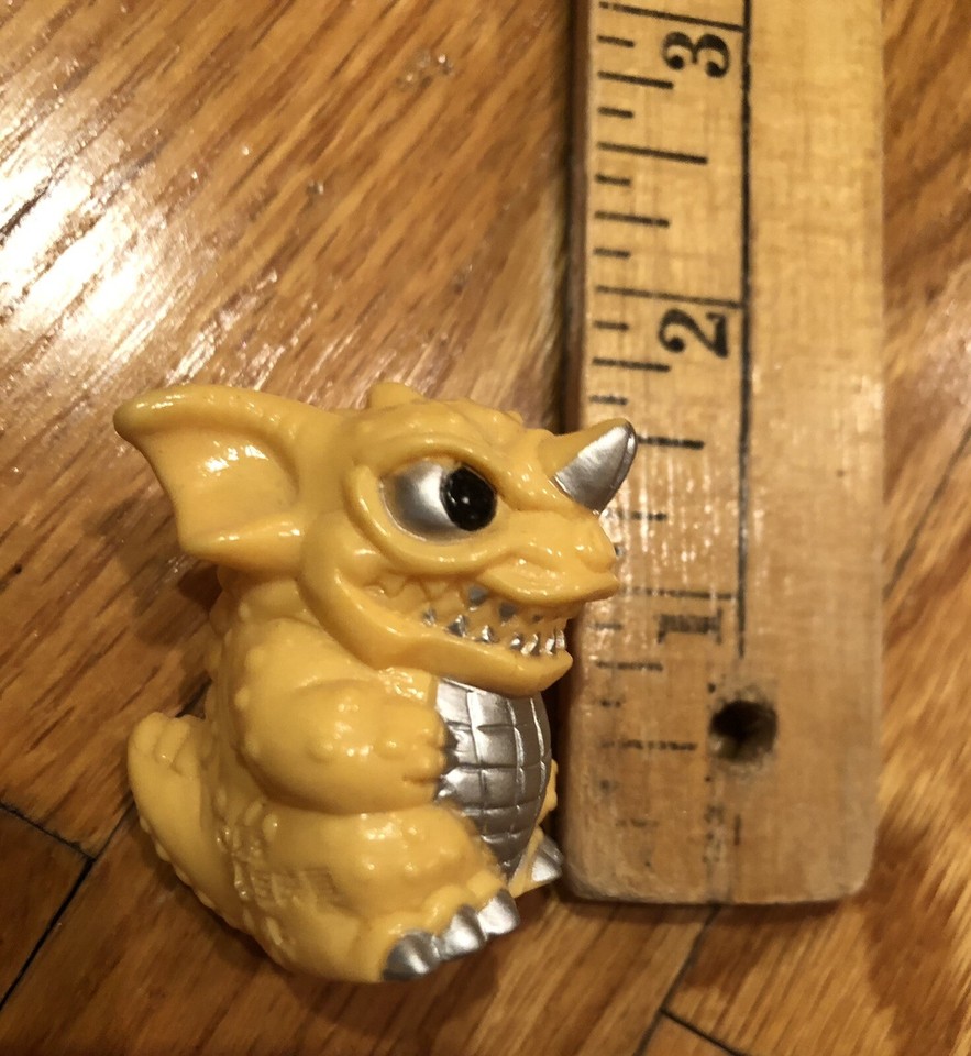 GODZILLA ULTRAMAN SD BARAGON FIGURE FROM GREAT ILLUSTRATED COLLECTION 2 ...