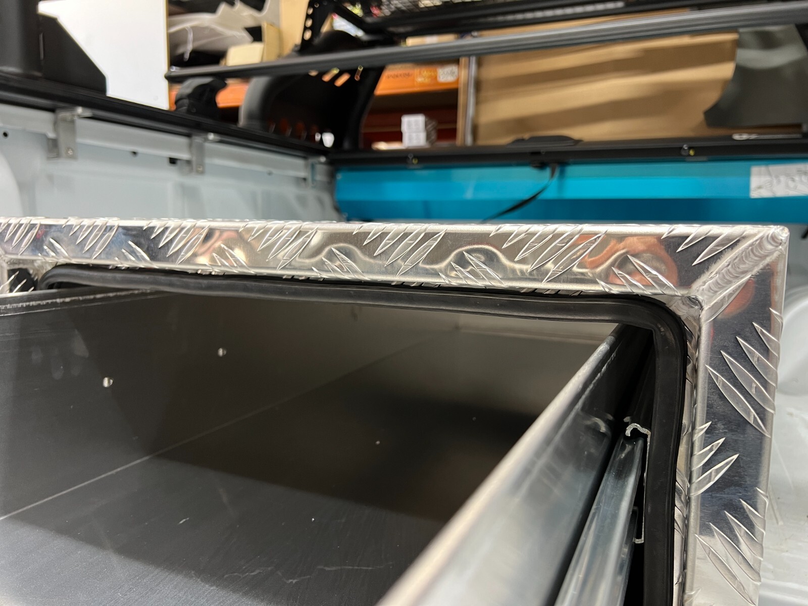 HEAVY DUTY 1400MM ALUMINIUM UTE DRAWER TOOLBOX PULL OUT DRAWER | eBay ...