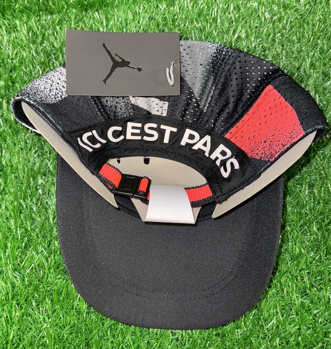 Nike Jordan Paris Saint-Germain PSG Tailwind Cap Hat Black Nike Jordan Paris Saint-Germain PSG Tailwind Cap Hat Black