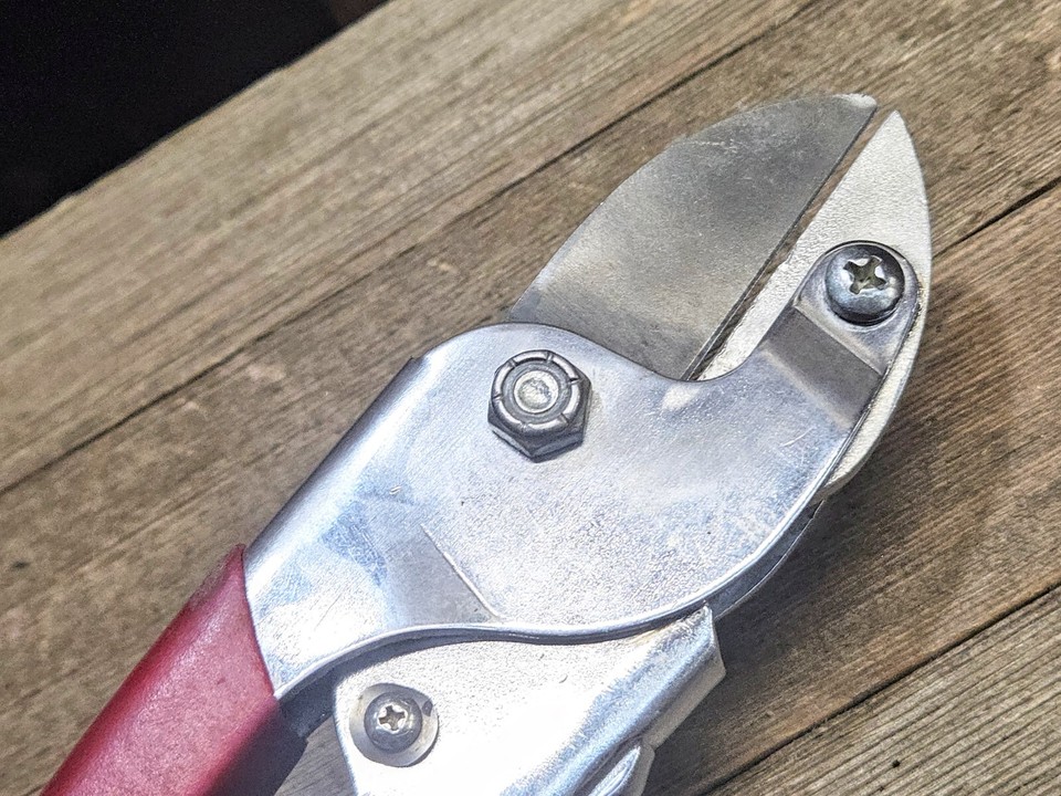 Vintage Wallace Fiskars steel anvil cut hand pruner garden snips shears ...