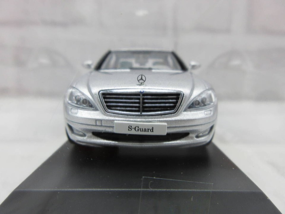 1:43 Kyosho Mercedes Benz S Class S600 Guard V221 W221 Silver Diecast ...