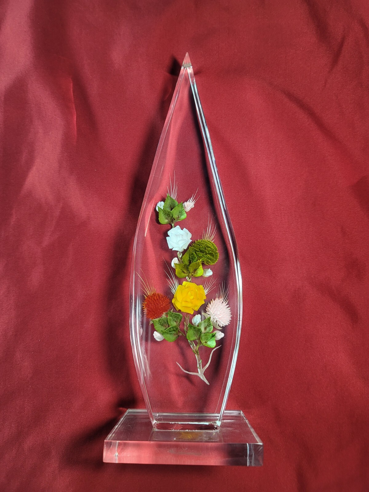 Mid Century Lucite Flower Statue Teardrop Shape Paperweight Decor 11.5 ...