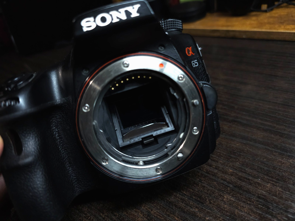 Sony Alpha SLT-A65V DSLR Camera Body 24.3MP-LOW SC-17K ONLY | eBay