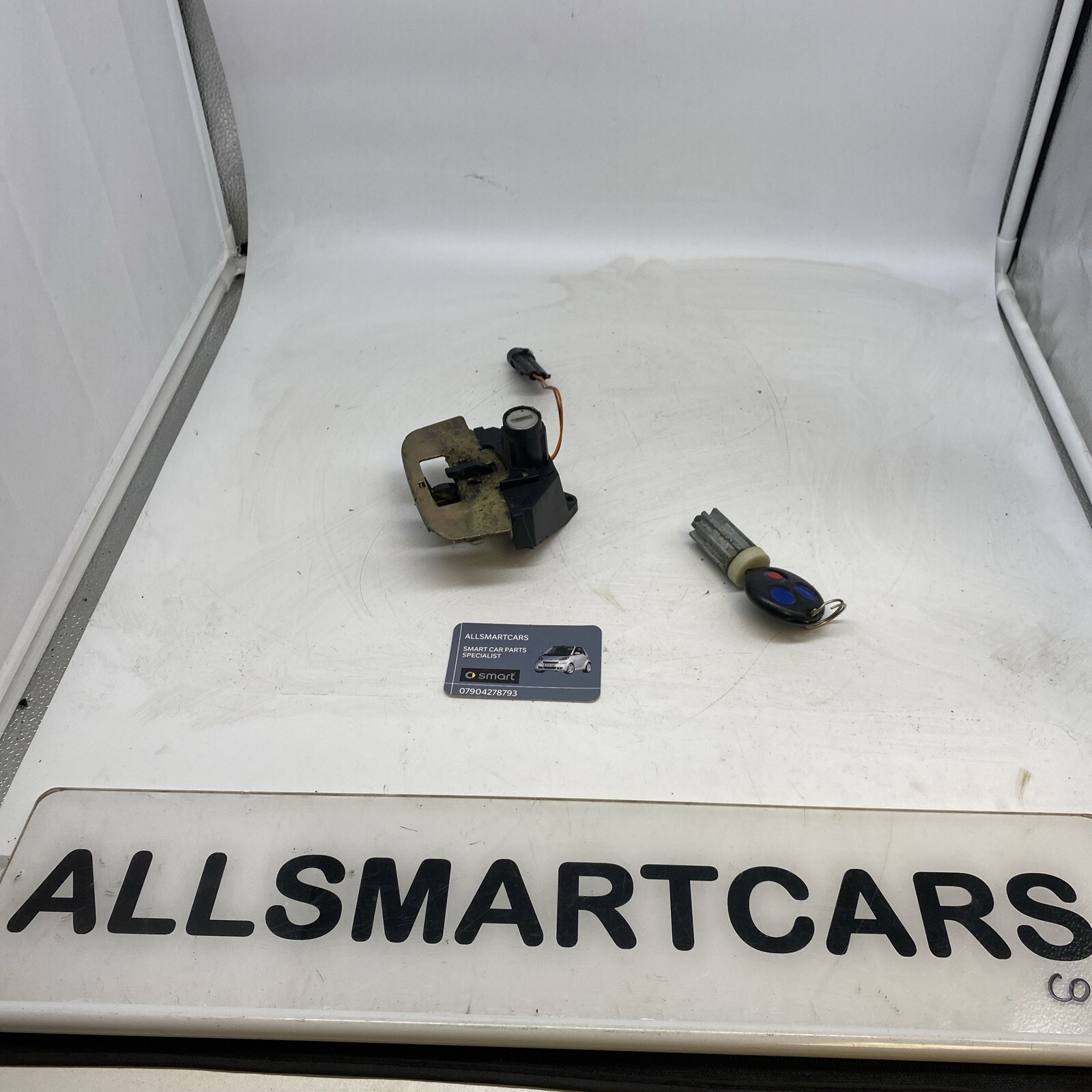 SMART CAR 450 FORTWO COUPE 98-06 SET OF DOOR LOCK AND KEY | eBay UK