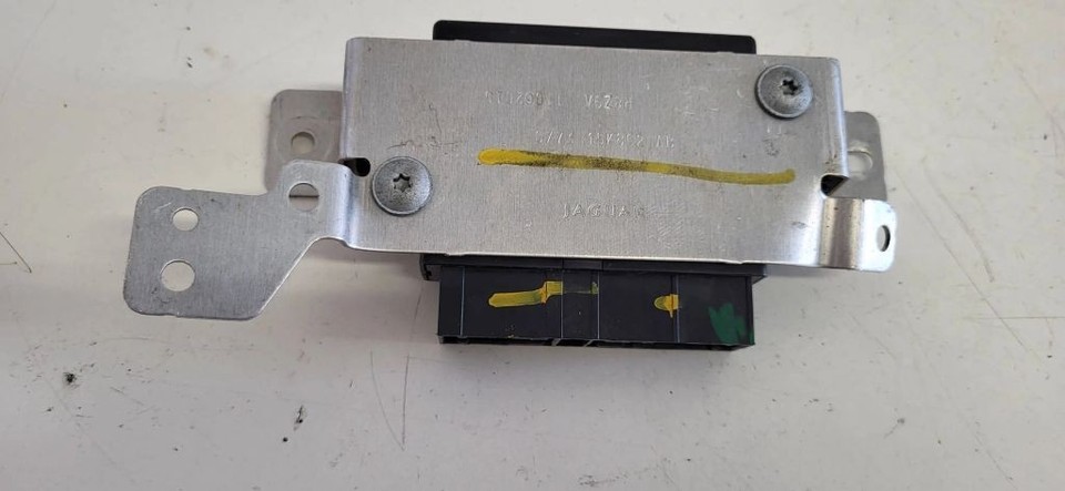 Jaguar XE 2015 Parking PDC control unit module GX6315C859JE BTV66336 ...