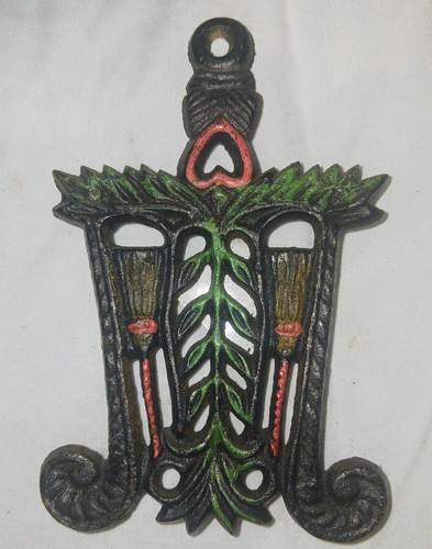 VTG Antique Painted Cast Iron Mini Trivet PA Dutch Brooms & Wheat Stalk ...