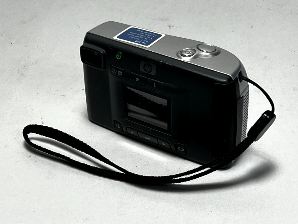 HP PhotoSmart 320 2.1 MP LCD Digital Camera Silver Tested | eBay