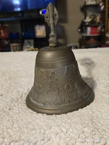 VINTAGE LARGE ORNATE DESIGN BRASS BELL WITH WALL MOUNTING LOUD | eBay