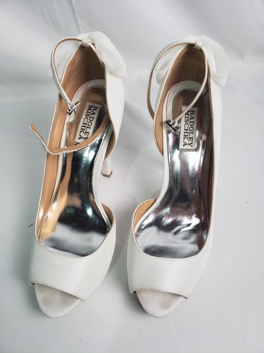Badgley Mischka Zakia Wedding Bridal Silk Heels Shoes Bow White Size 9 ...