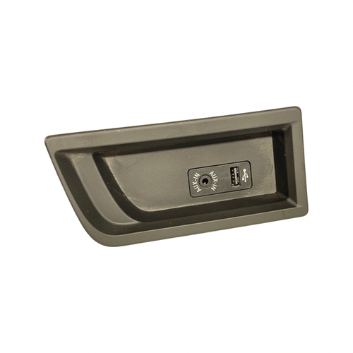 BMW 12-16 F30 F31 F32 F33 F36 328i Center Console USB Port Jack Tray ...