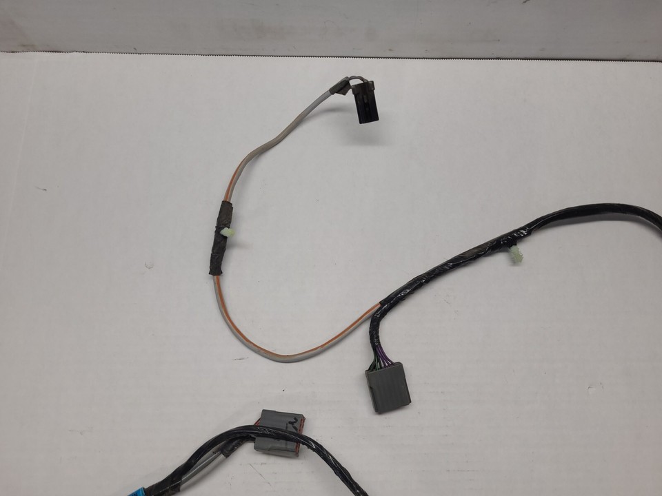 1999-2004 Ford Mustang MACH 460 Rear Deck Speaker Box Panel Wiring ...