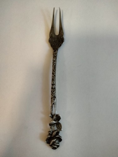 ANTIQUE .835 EUROPEAN SILVER OLIVE/PICKLE FORK ROSE HANDLE DESIGN | eBay