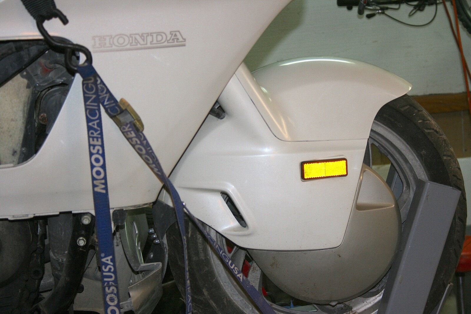 1989 HONDA PC800 PACIFIC COAST RIGHT FRONT UPPER FAIRING COWL (PC-59a ...