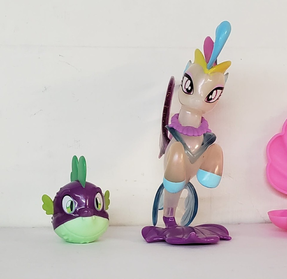 My Little Pony QUEEN NOVO & SPIKE Pufferfish Seaquestria Necklace ...