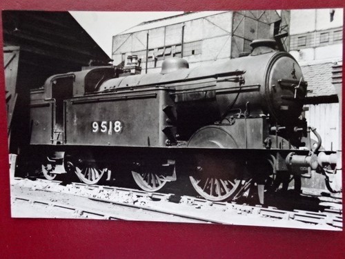 PHOTO LNER EX GNR CLASS N2 0-6-2T LOCO NO (6)9518 | eBay