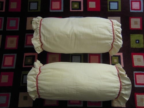 2 VTG IVORY-RED PIPE RUFFLE EDGE COTTON FRENCH DECORATIVE BOLSTER ...