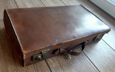 WW2 German WEHRMACHT officer suitcase with hygiene supplies very rare ...