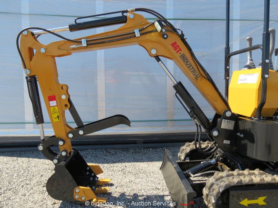 2025 CFG H12R Hydraulic Mini Excavator Crawler Blade Thumb Aux Hyd ...