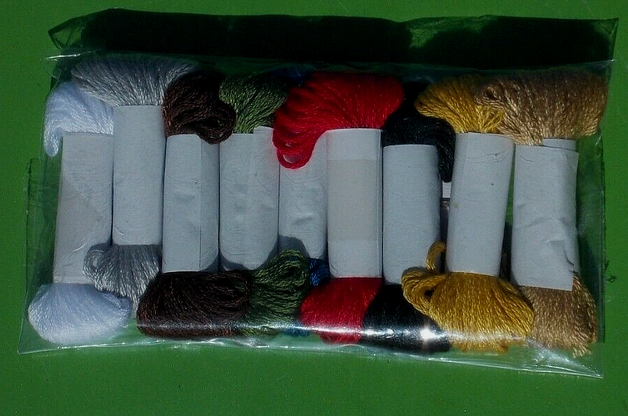SINGER POLYESTER HAND SEWING THREAD AND NEDDLE KIT 9 MINI COLOR SPOOLS ...
