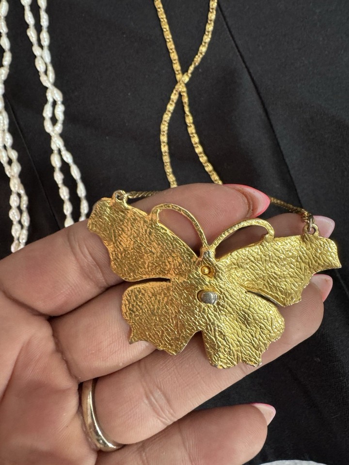 Lot 2 VTG Butterfly Necklaces Red Carved Beaded Artisan Guild Pendant ...